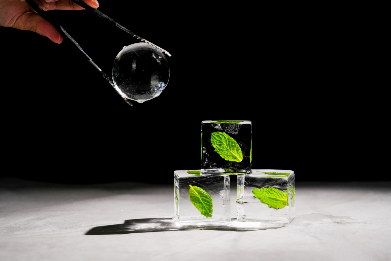 Why Clear Ice Matters in Whiskey? – The Space & Vesta